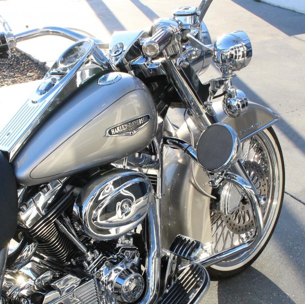 Handlebar/Crashbar 4 Speaker Chrome Speakers Kits – So Cal Cycle Sound